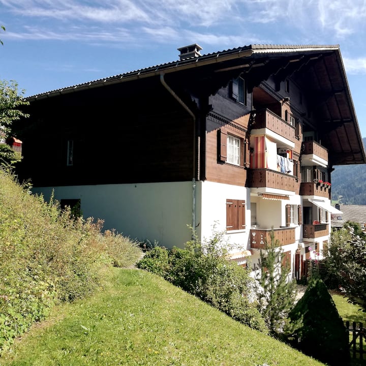 Superior Room London | 2 Adults | Breakfast Incl. - Zweisimmen