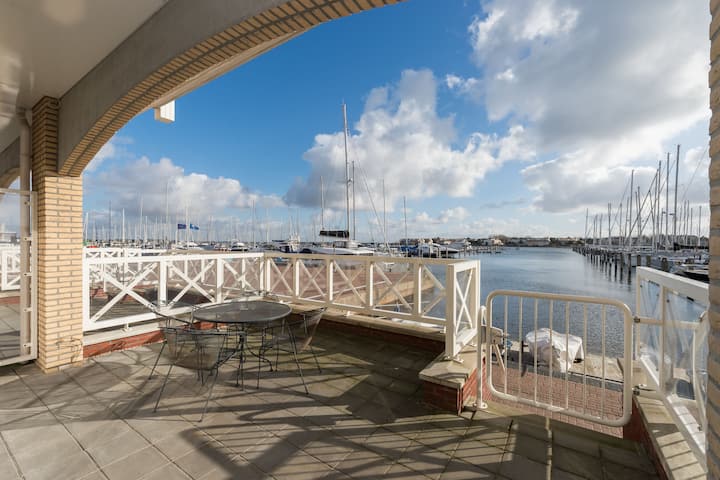 Marina Port Zélande Luxurious Vacation Apartment For 6 People Anchored Directly To The Yacht Harbour And Grevelingen - Ouddorp