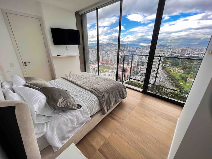 De Lujo Piso 27 Vista Increíble - Quito