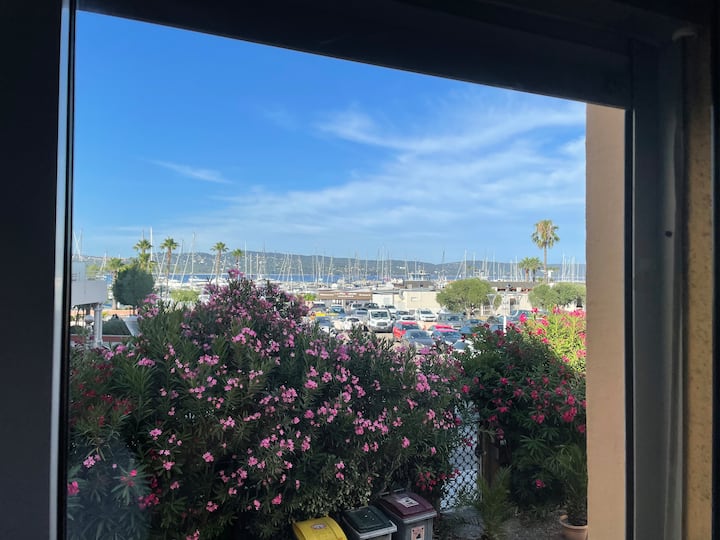 Spacieux Appartement Avec Vue Sur Mer Et Port - Cavalaire-sur-Mer