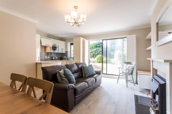 Stunning 2 Bedroom Apartment With Parking - County Meath