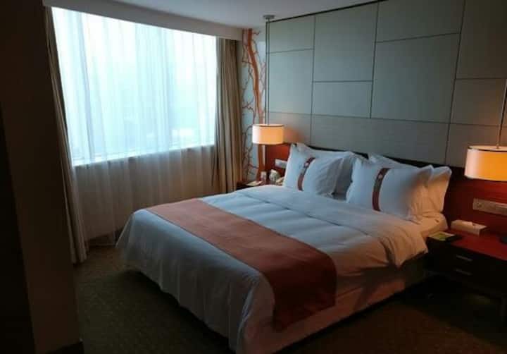 #King Hotel - Riverside, CA