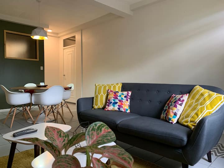 Urban Alchemy- Spacious Apartment & Fast Wifi - San José