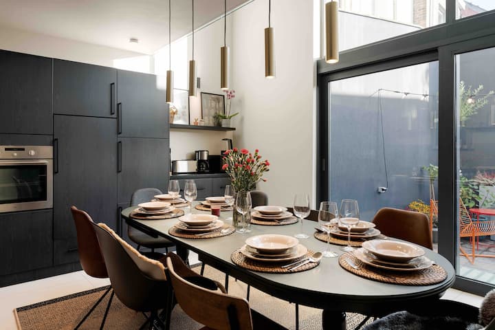 Spacious & Chic House In Center - Harelbeke