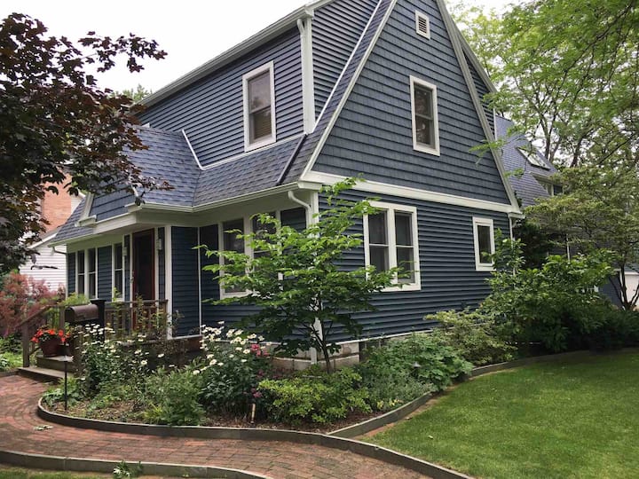 Close To Downtown Rochester & Oak Hill Golf - Rochester, NY