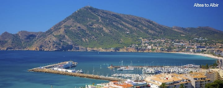Room In Cozy Apartment With Sea View. - Bolulla