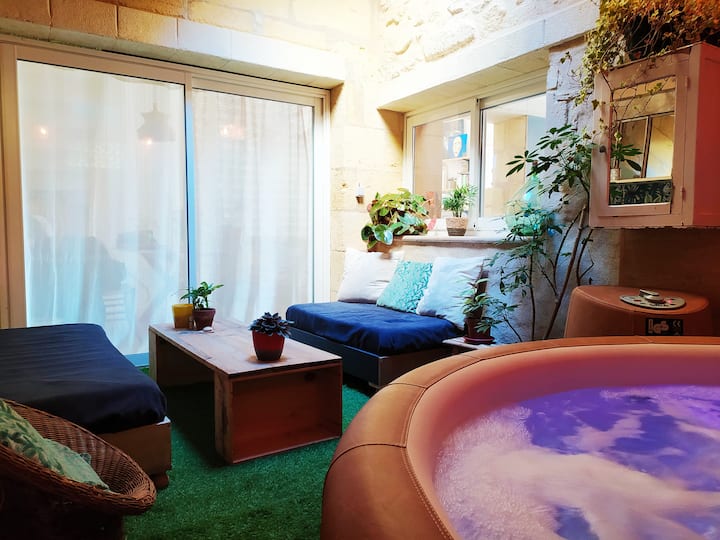 *Les P'tits Nid De La Tour* Centre Ville/spa Privé - Saint-Émilion