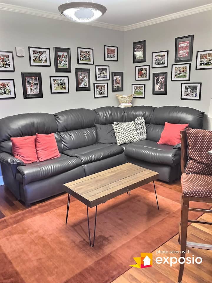 Spacious 3 Bedroom 3 Bath Downtown Gameday! (#821) - Athens, GA