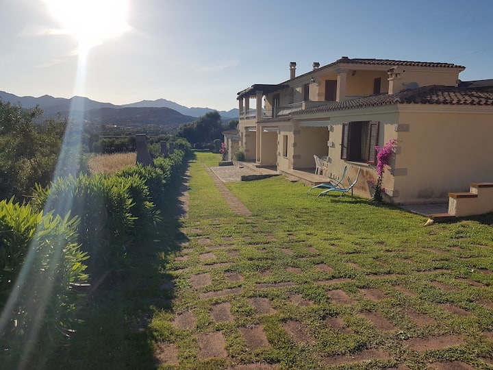 Casa Vista Sulle Colline A 1,5 Km Dal Mare - Budoni