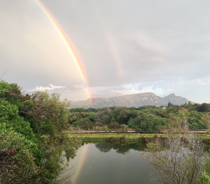 Waterside Apartment. Quiet, Safe With Views - Le Cap