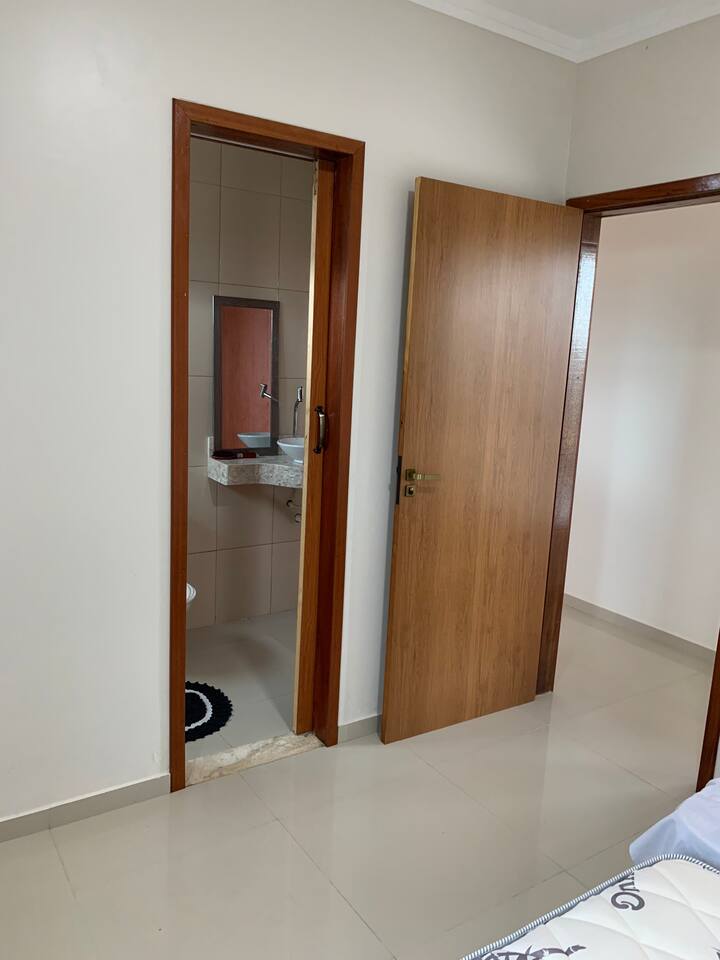 Aluga-se Casa Para Temporada Em Condomínio Fechado - Parnaíba