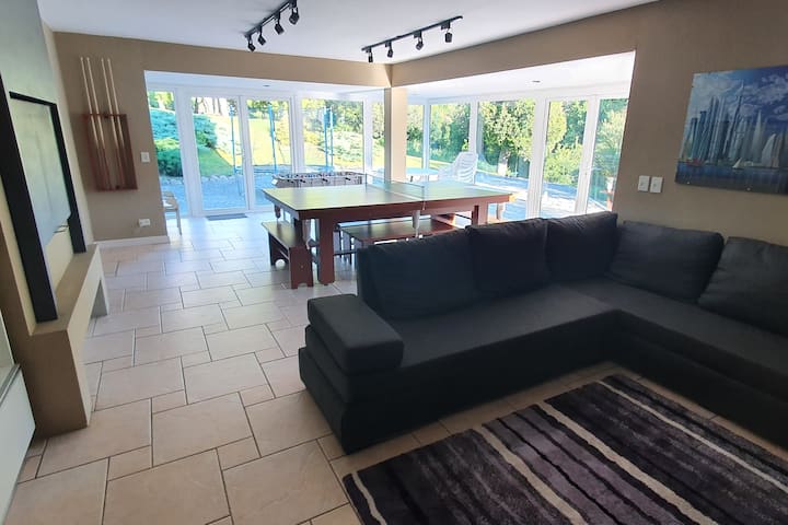 Gran Casa Con Sum + Juegos + Parrilla Cubierta - San Carlos de Bariloche