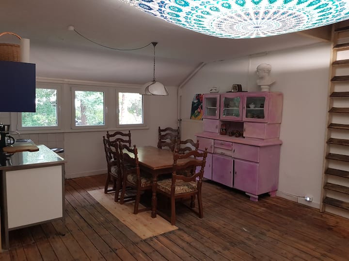 Sonnenblumenzimmer Im Künstlerhaus - Wolfsburg