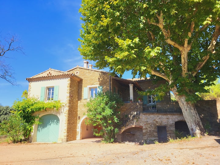 Les Saffres - Gîte De Charme Pour 8 Personnes - Valréas