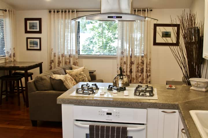 Country Cottage Close To Town - Atascadero, CA
