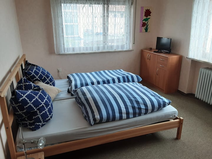 Nähe Playmobilfunpark, 2zimmer, Küche - Fürth