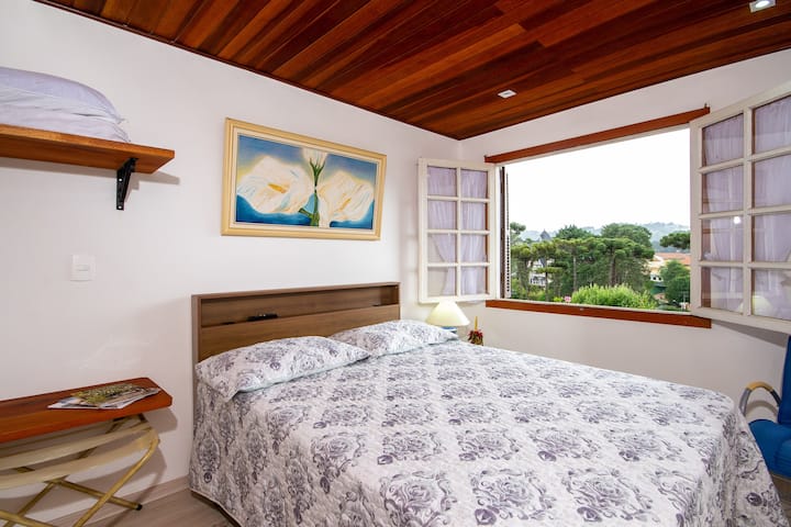 Suíte 3 Com Bela Vista Do Centro De Capivari. - Campos do Jordão