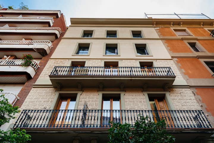 Tsa La Mare |  2 Bed Duplex - Estación de Clot-Aragón - Barcelona