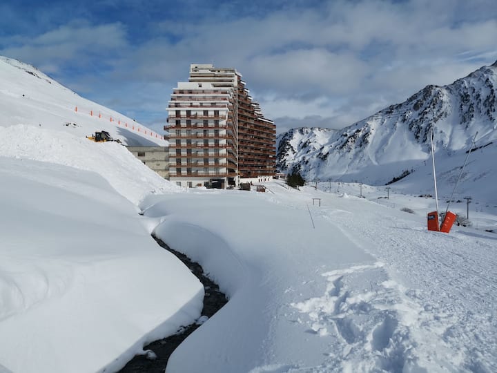 Balade Aux Pieds  Des Pistes De La Mongie - La Mongie