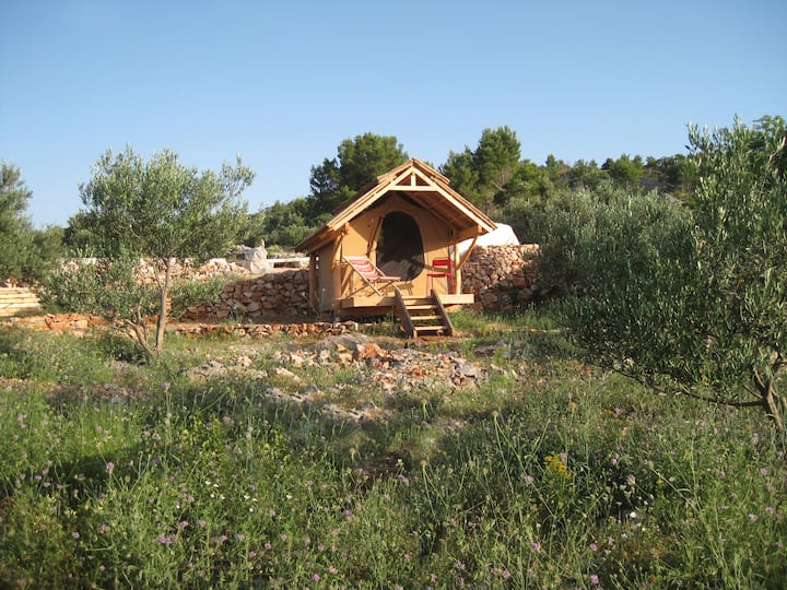 Glamping Hut "Perun" In Retreat Camp - Milnà
