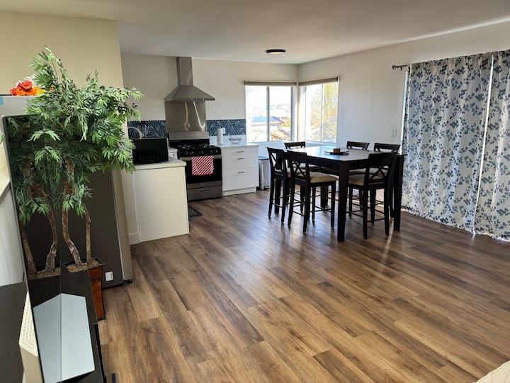 Large One Bedroom Guest Suite In Del Mar - 샌디에고
