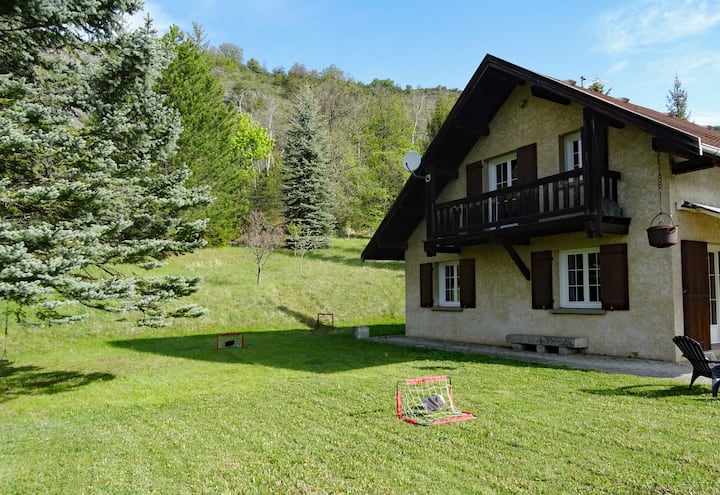 Maison 10 Personnes Spacieuse, Lumineuse Et Calme - Gap