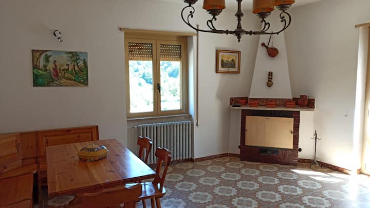 Large Country House / Chalet - Rocca Di Mezzo (Aq) - Abruzzo