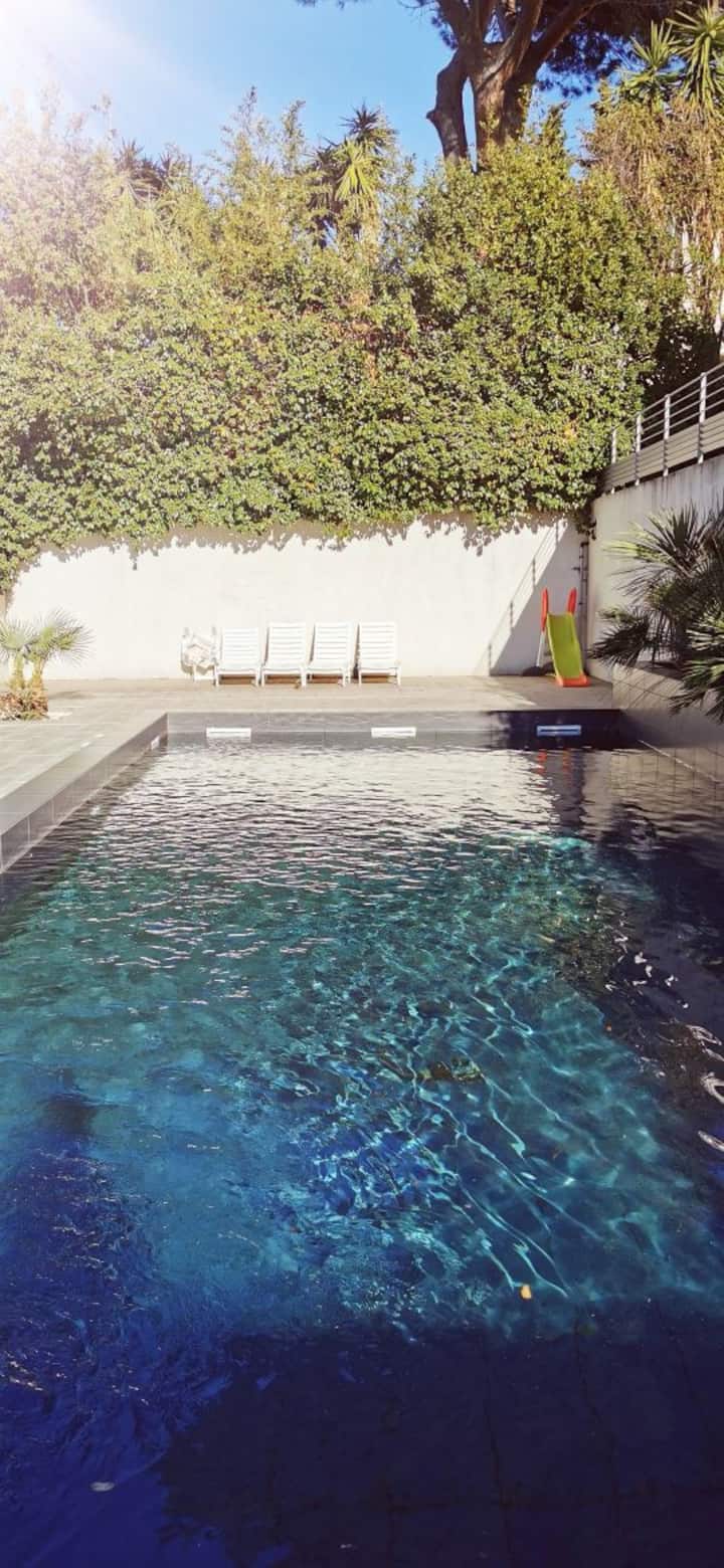 Chambre Avec Salle D'eau Et Terrasse Privative - Saint-Tropez