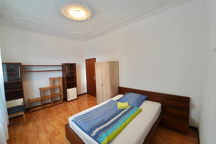 Spacious 4-room Apartment By Porsche+bosch - Stuttgart