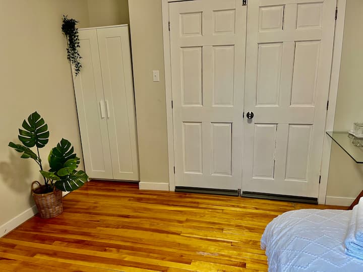 Bright And Beautiful Private Room With Bath C-a4 - Halifax Regional Municipality
