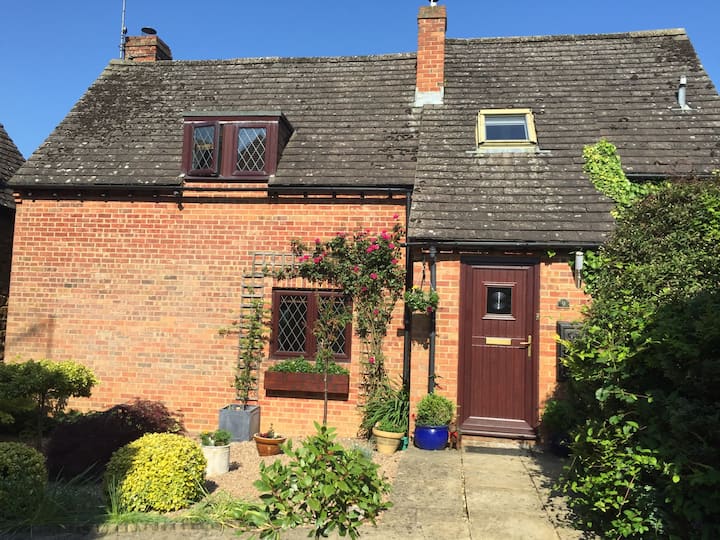 Modern Country Family Home - Banbury