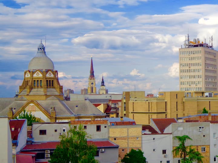 Люкс -студия в центре с прекрасным видом. - Novi Sad
