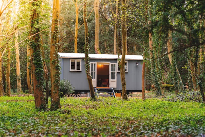 Luxury Shepherd Huts At Ketteringham Hall, Norfolk - Wymondham