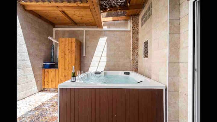 Jacuzzi| 6pax | Queen Bed| A/c| Fast Wifi| Pets F. - Valencia