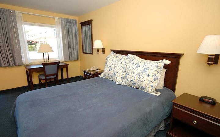 Walking Distance To Beach Wharf - Mbl - Big Sur, CA