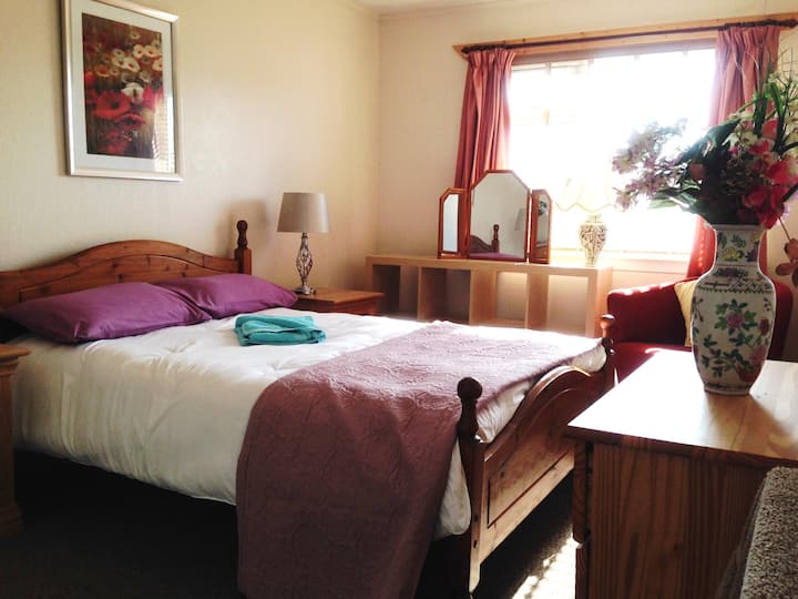 Cluarin Cottage B&b - Dinner Av :) - Kenmore