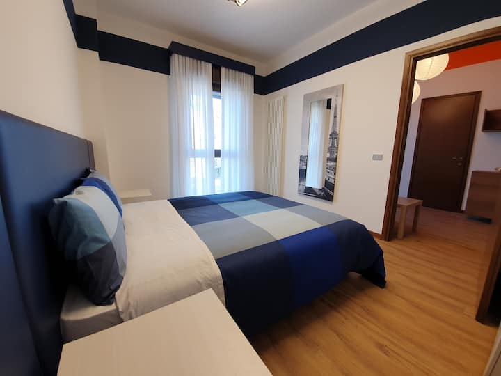 Design Apartment Overlooking The City Park - Vicenza