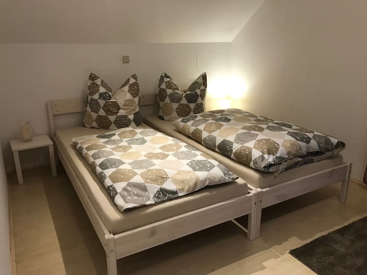 Gemütliches Zimmer Mit Bad, Stadtnah In Rottweil - Rottweil