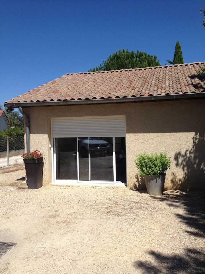 Studio " Le Pavillon " - Gare de Valence TGV