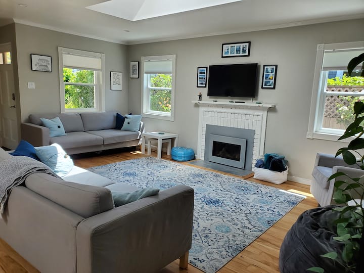 "Buttercup" Spacious, Sunny, Peaceful Home - Tiburon, CA