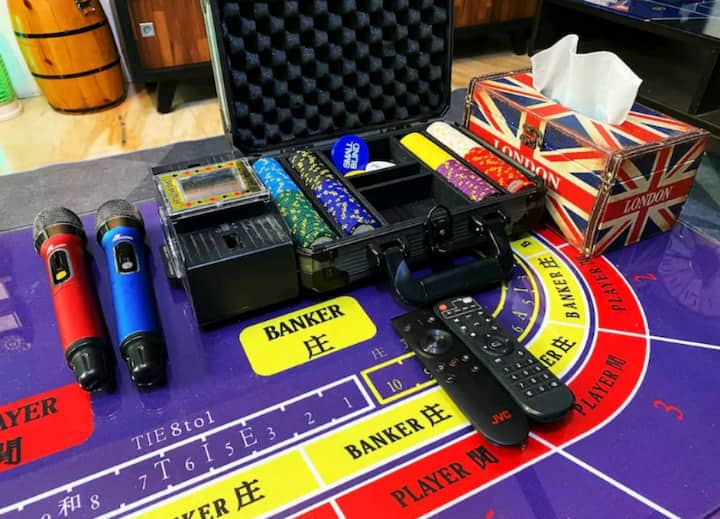 墾丁包棟民宿|恆春古城四臥室16人包棟烤肉/唱歌/麻將/德州/戲水池/步行轉運站五分a - 헝춘 진