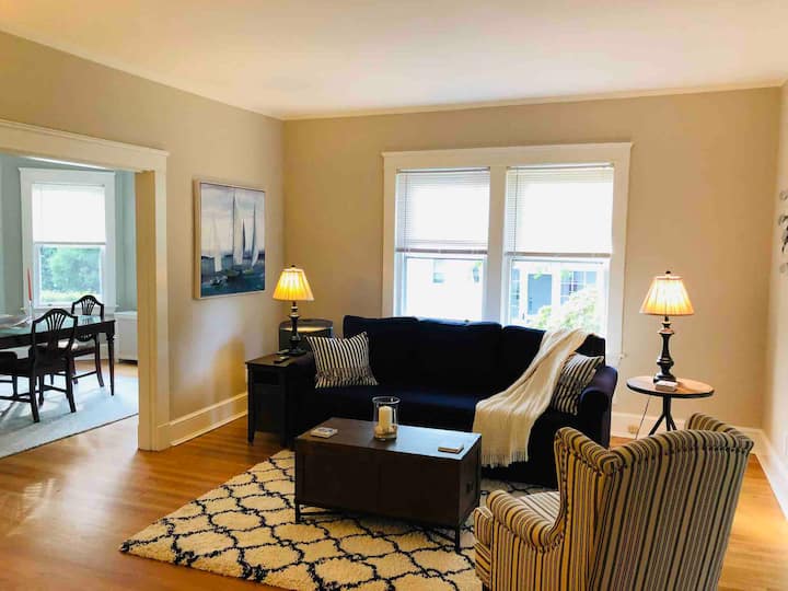 Top Of Hill Neighborhood In Newport, Ri - Newport, RI