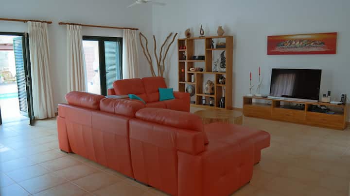 Superb Modern Villa - Corralejo