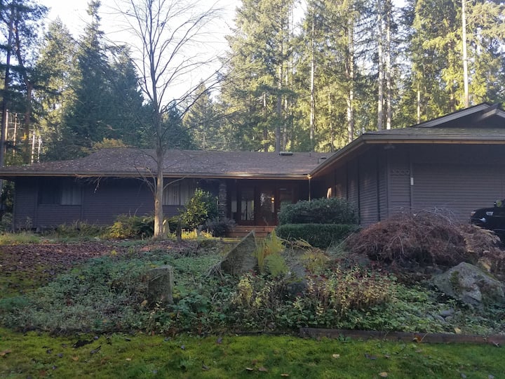 Stunning Forested Bridle Trails 10 Mins To Seattle - Bellevue, WA