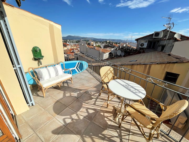 Charme Et Grande Terrasse Dans Le Vieil Antibes - Antibes