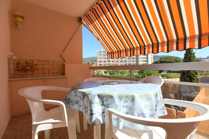 Studio En Bord De Mer Tout éQuipés Tout à Pied - Le Lavandou