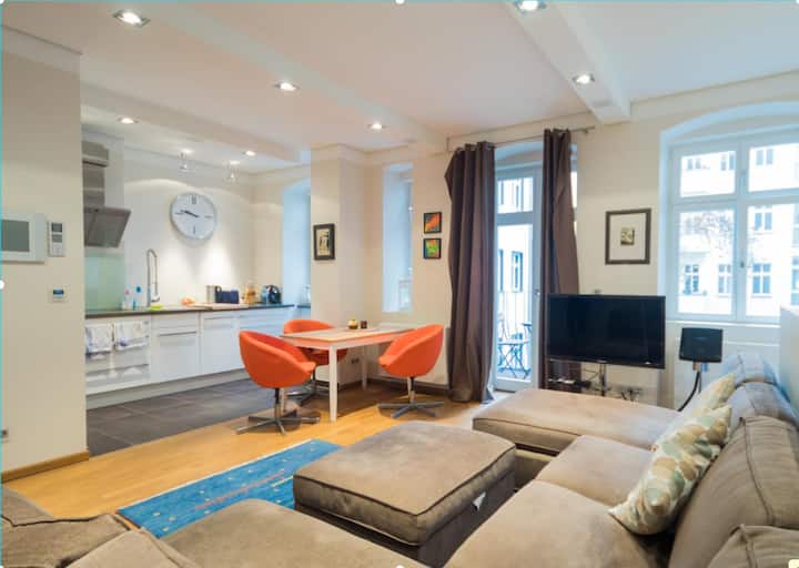 Quiet, Spacious & Luxury Apartment - Berlin