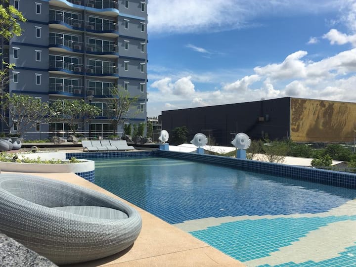 Modern 1 Bedroom Supalai Mare With H-speed Wifi - Pattaya