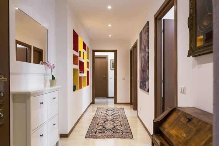 Bright Luxury New Flat Downtown Core Milan &Subway - Milão