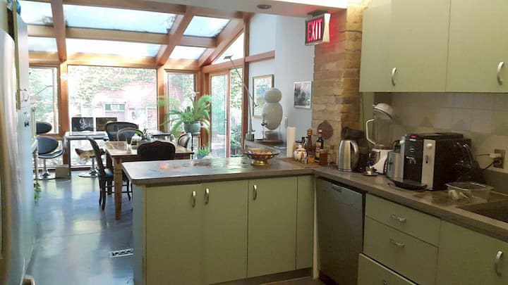 Country In The City! Near Nature And Also Downtown - Toronto